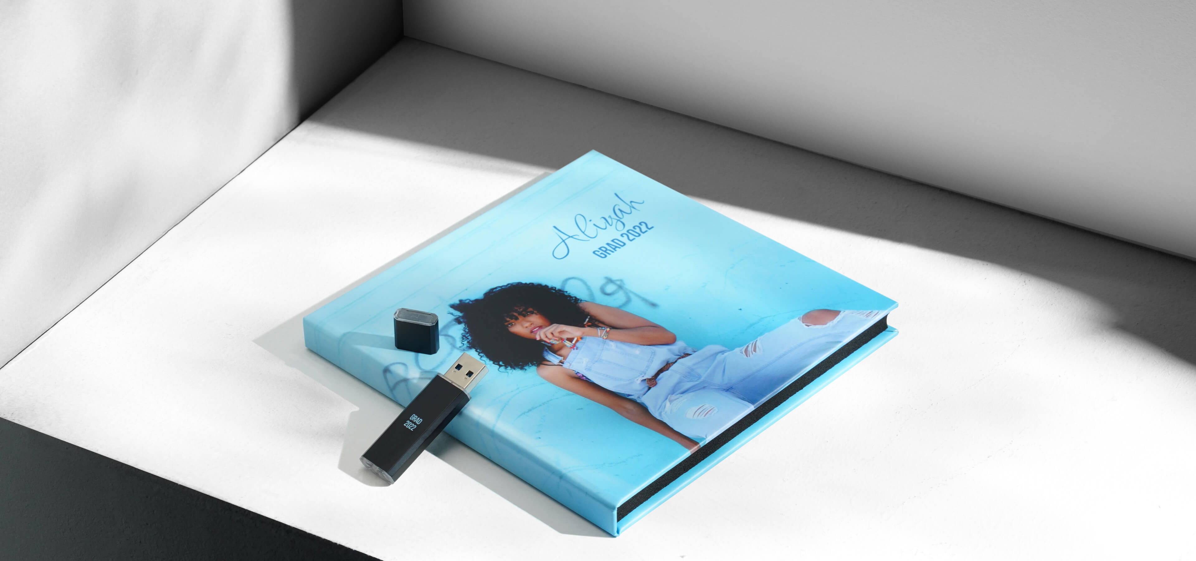 Zno - Custom Photo USB Case